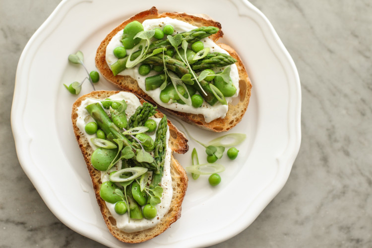 food on toast – spring asparagus and fava beans with lemon ricotta
