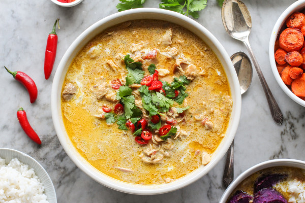 malaysian chicken and coconut curry